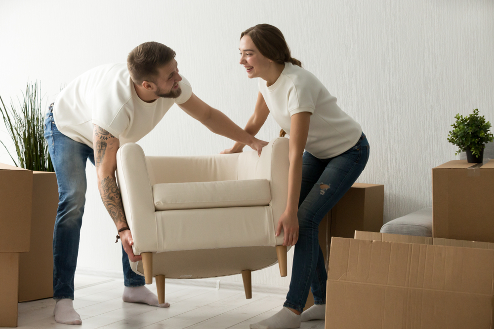 Bail meublé étudiant : avantages, garanties et fiscalité pour les bailleurs